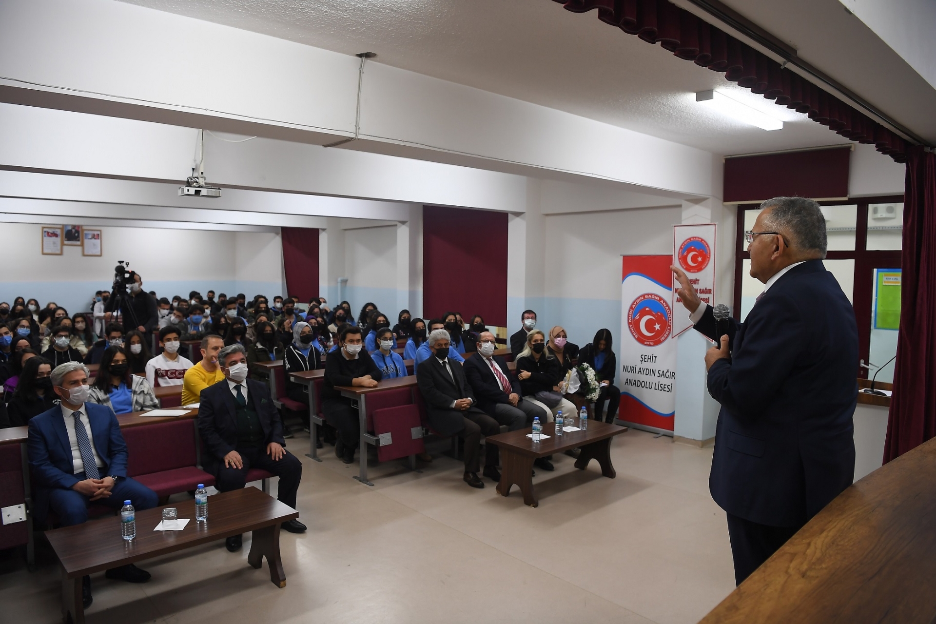 Başkan Büyükkılıç’tan Lise Öğrencilerine Büyük Jest | Kayseri ... Başkan Büyükkılıç’tan Lise Öğrencilerine Büyük Jest | Kayseri ...